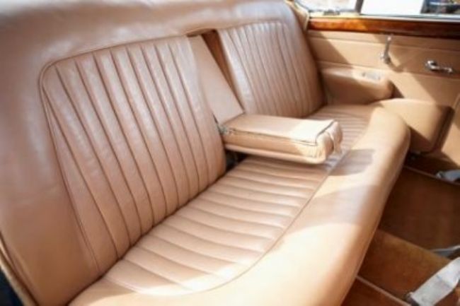 WINDSOR VINYL - Wiggins Automotive & Transport